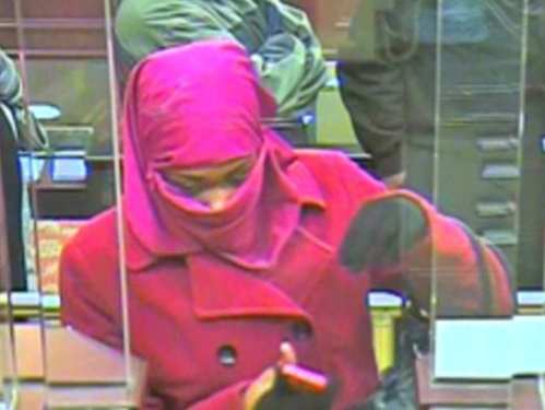 Baltimore Fishbowl | Woman Dresses All in Pink to Rob Md. Bank
