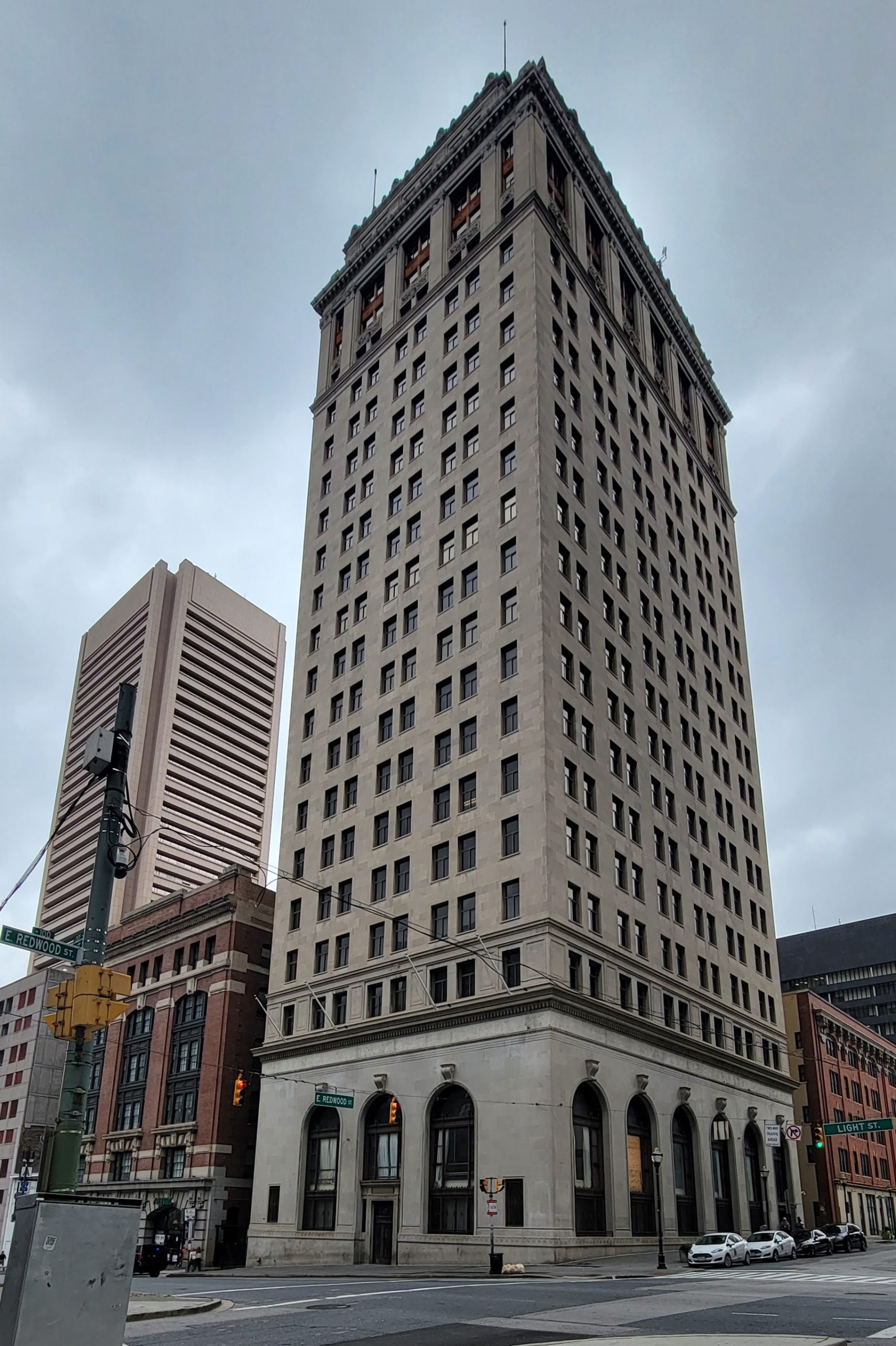 City-owned office building at 7 E. Redwood St. goes on the market