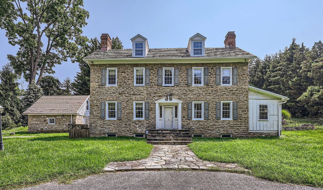Hot House: Original Cockey family stone house in Cockeysville