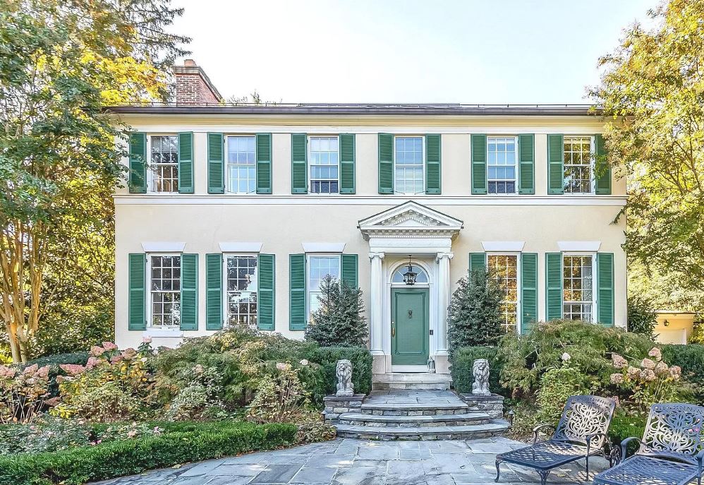 Hot House: From 1850s Mount Vernon to 1930s Ruxton, this home has history.