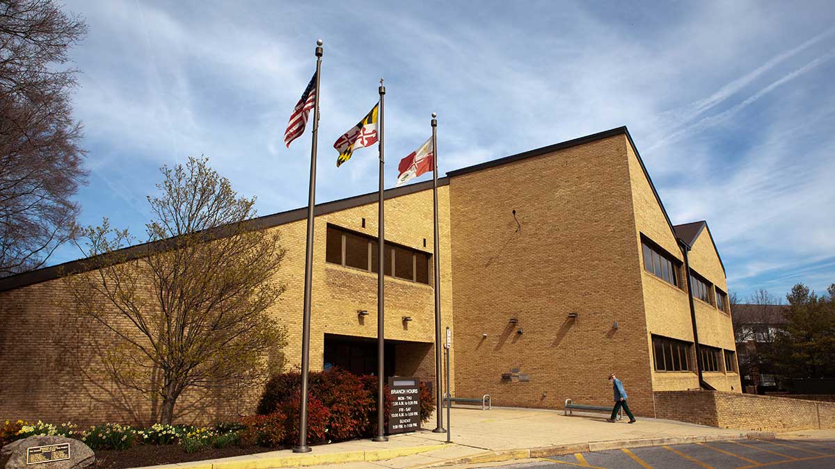 Howard schools book challenge sparks lively debate