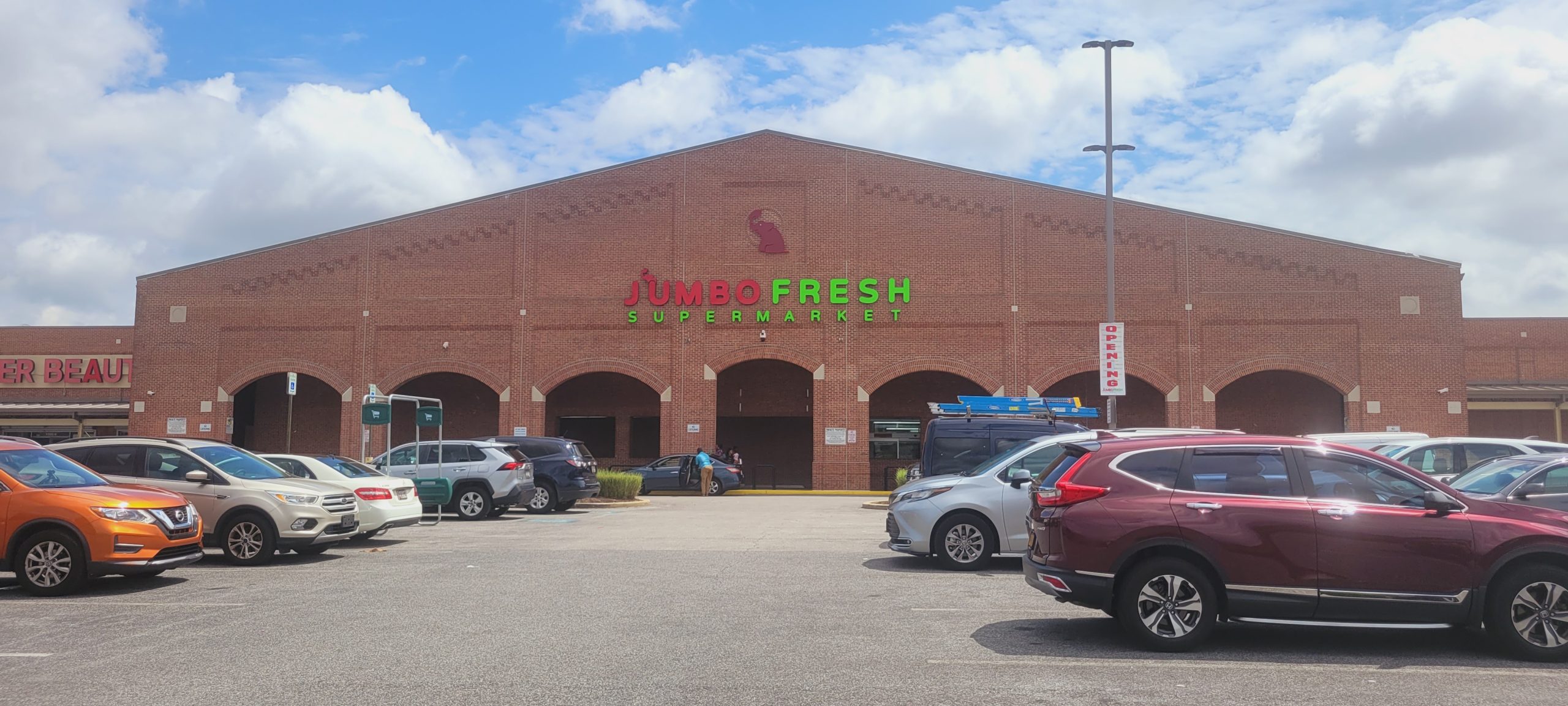 Jumbo Fresh Supermarket opens in Mount Clare Junction