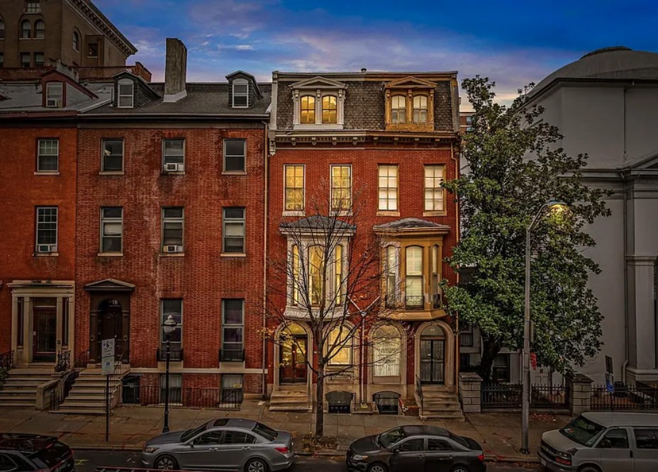 Hot House: Second Empire 'twin' townhouse in Cathedral Hill