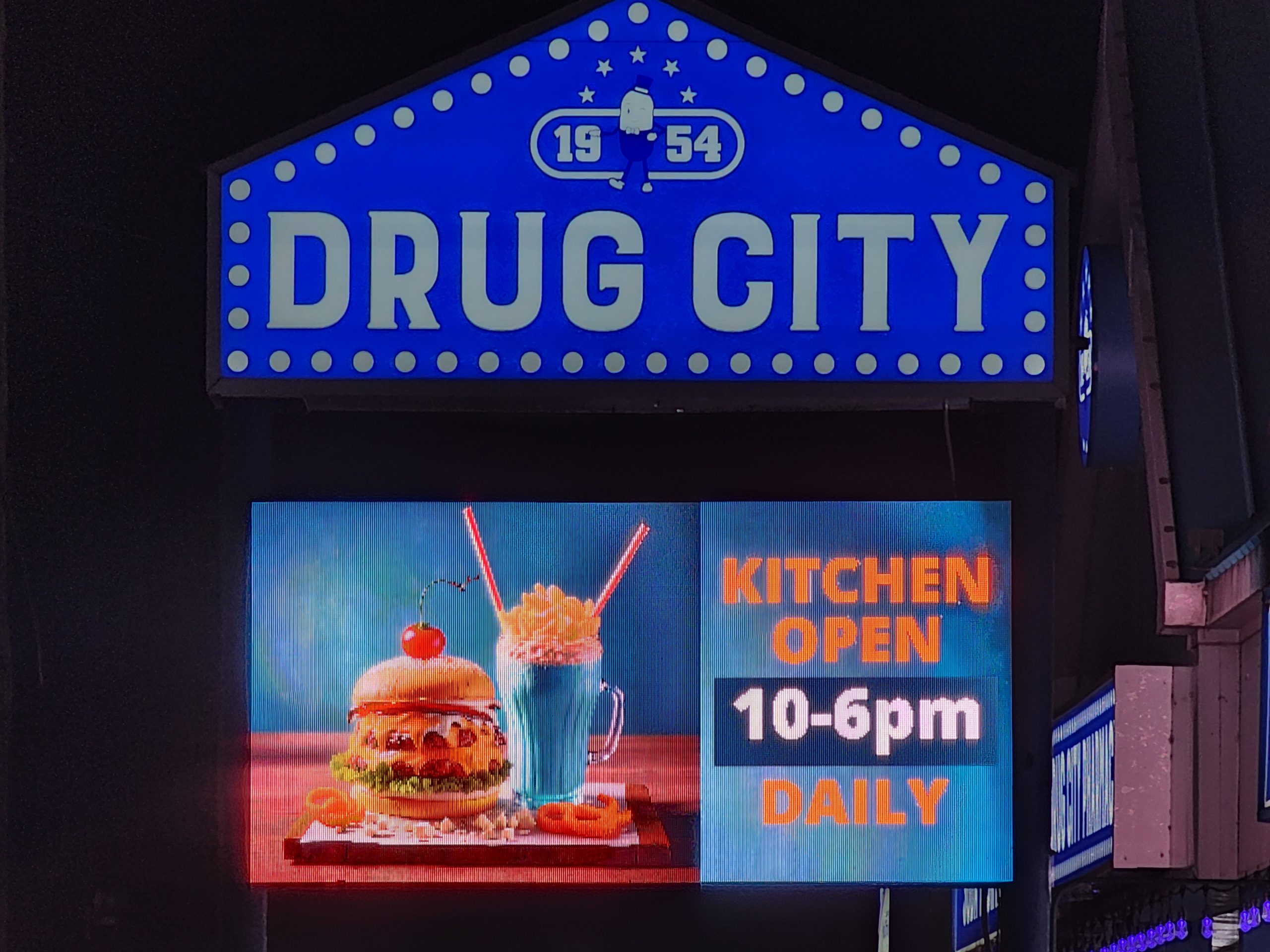 Drug City Pharmacy and The Fountain