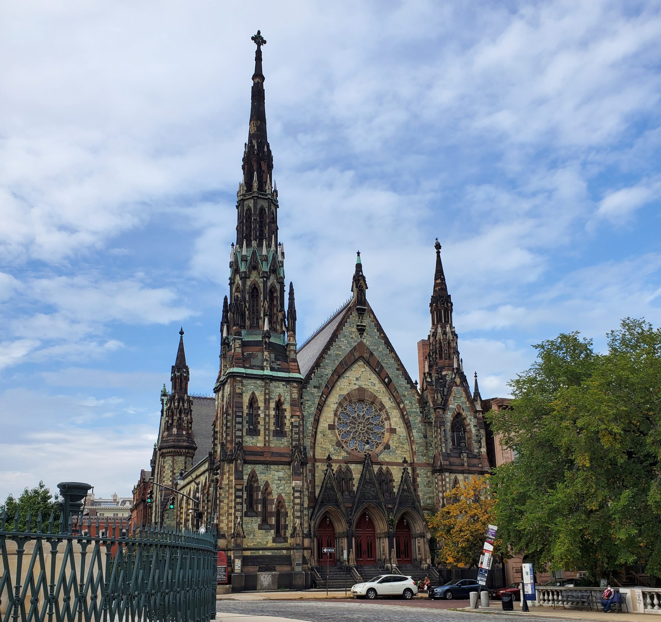 Mount Vernon Place Church to house pop-up newsstand