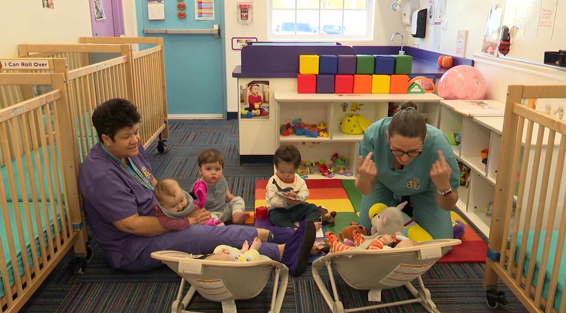 Daycare teaches toddlers to communicate through sign language